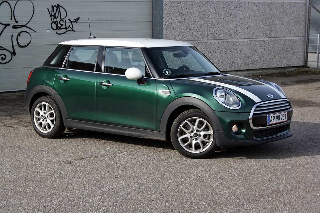 TEST: Mini 5 door – hundehus med bagindgang - Hvilkenbil.dk